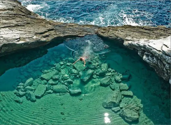 12 Piscinas naturales en el mundo que querras conocer.