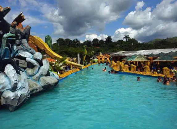 7 Increíbles Parques Acuáticos en Venezuela para niños