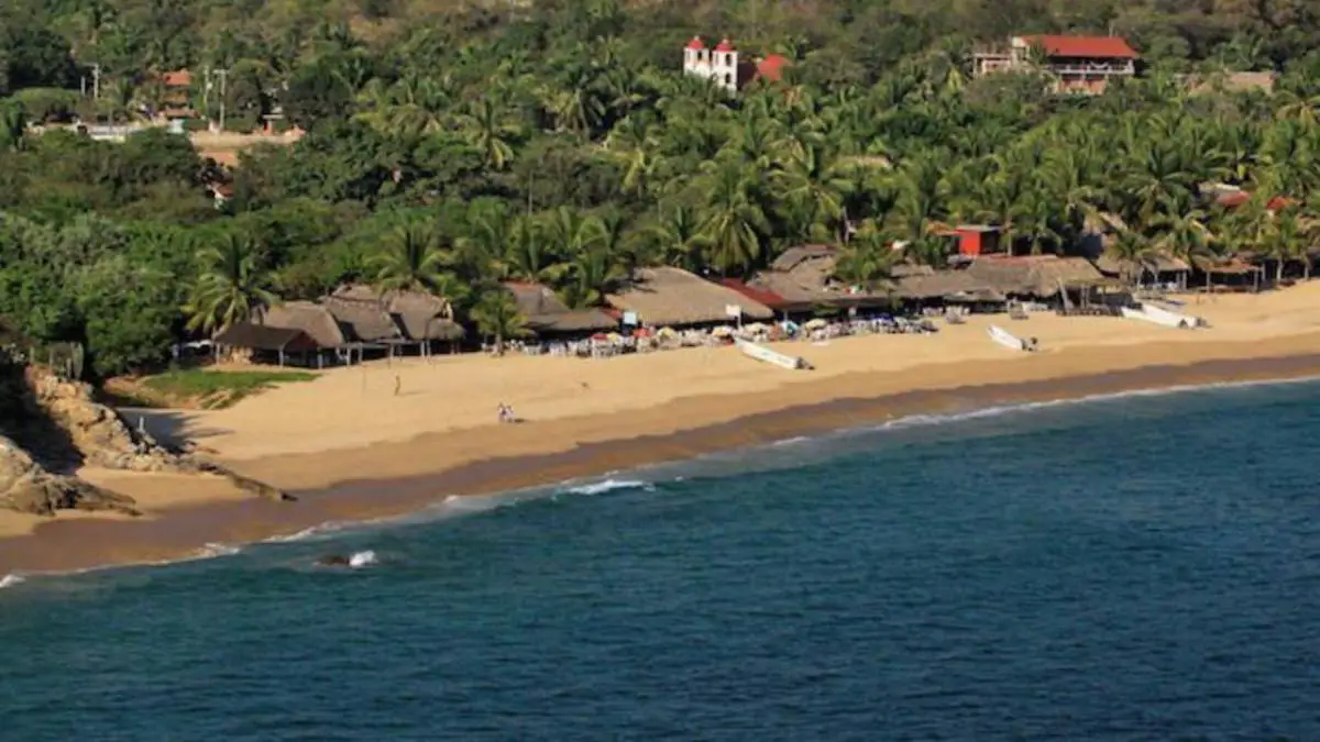 MAZUNTE, EL CENTRO MEXICANO DE LA TORTUGA Y SUS PLAYAS