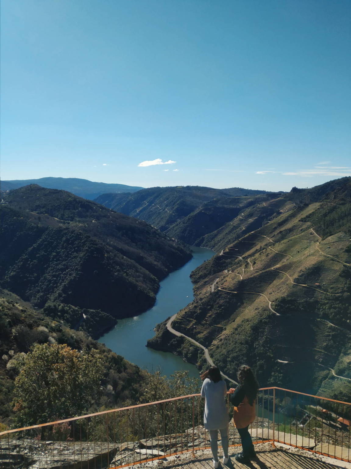 CAÑÓN DE SIL, IDEAL PARA EL SENDERISMO EN LA RIBEIRA SACRA